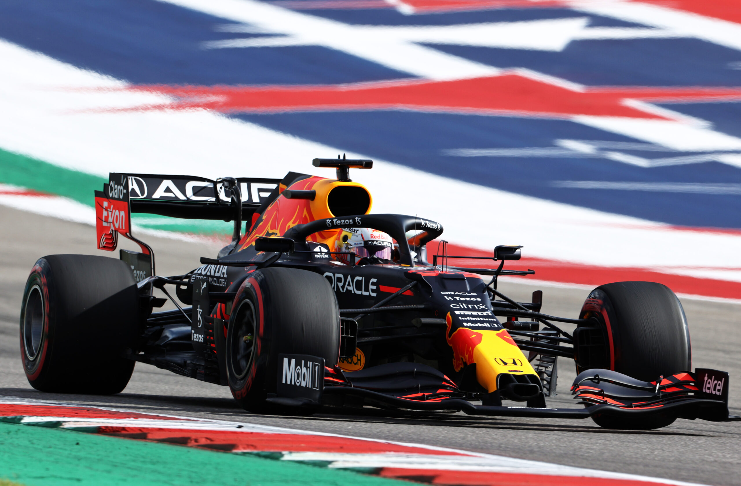 Verstappen-Hamilton front row at COTA - 3Legs4Wheels